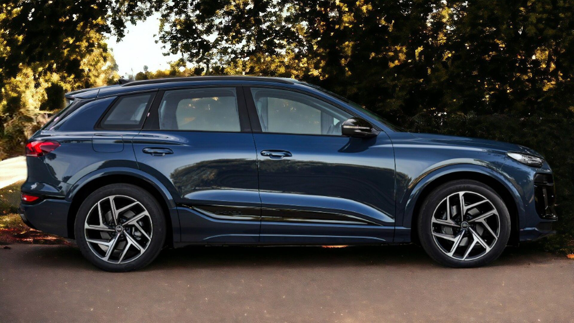 Lease the Audi Q6 E-Tron Estate 285kW Quattro 100kWh Sport 5dr Auto ...