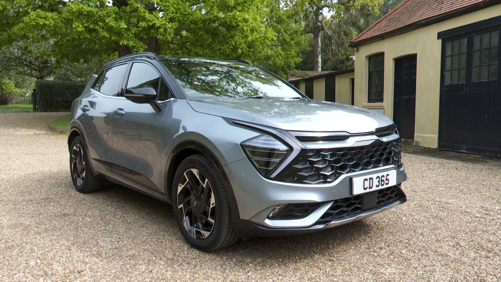 Lease the Kia Sportage Estate 1.6T GDi 212 HEV GT-Line 5dr Auto [23]