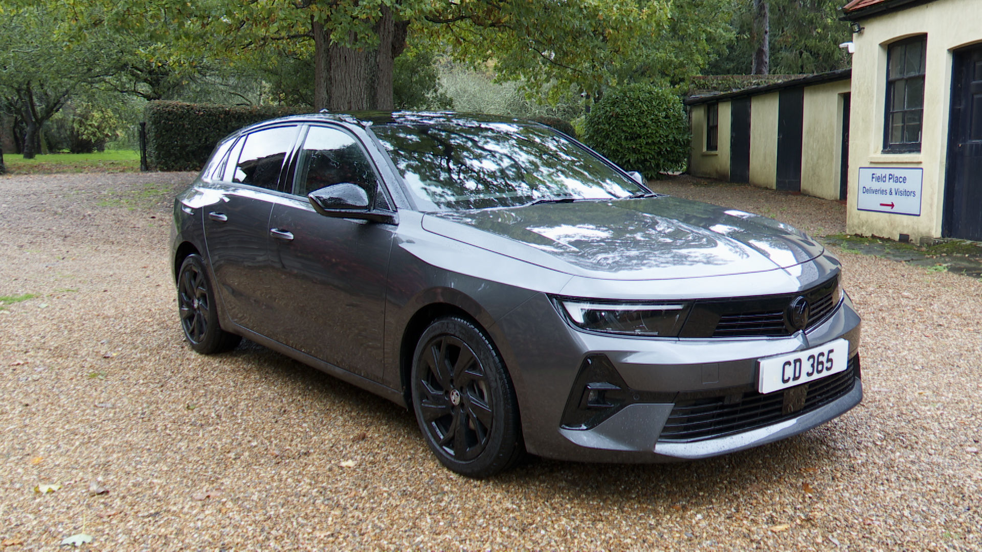 Lease the Vauxhall Astra Hatchback 1.2 Turbo 130 GS 5dr Auto [23]