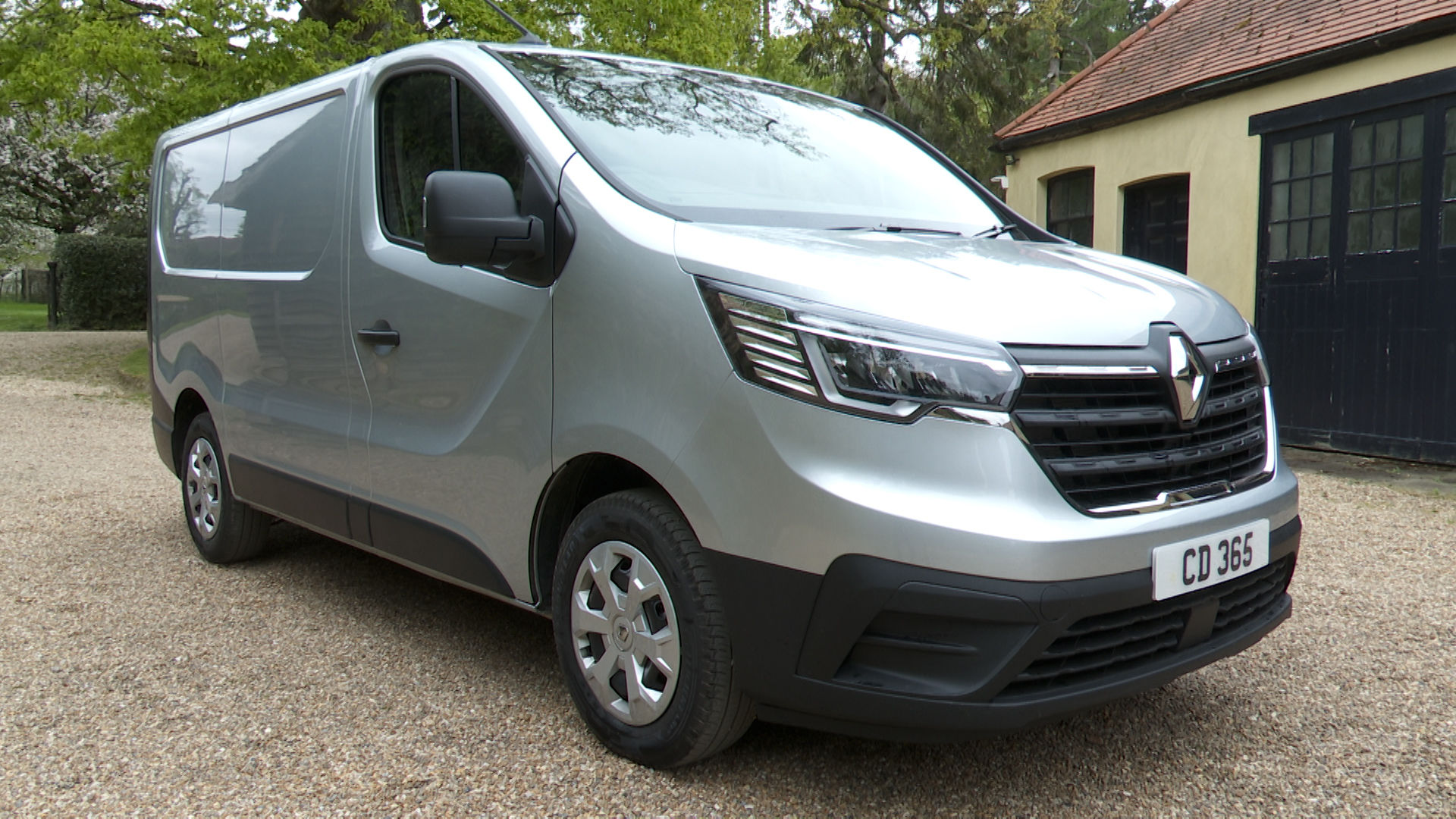 Lease the Renault Trafic LWB Diesel LL30 Blue dCi 150 Extra [Safety ...