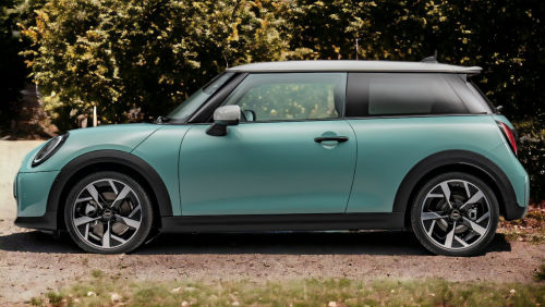 Lease the Mini Cooper Electric Hatchback 135kW E Classic Level 2 41kWh 3dr Auto 23